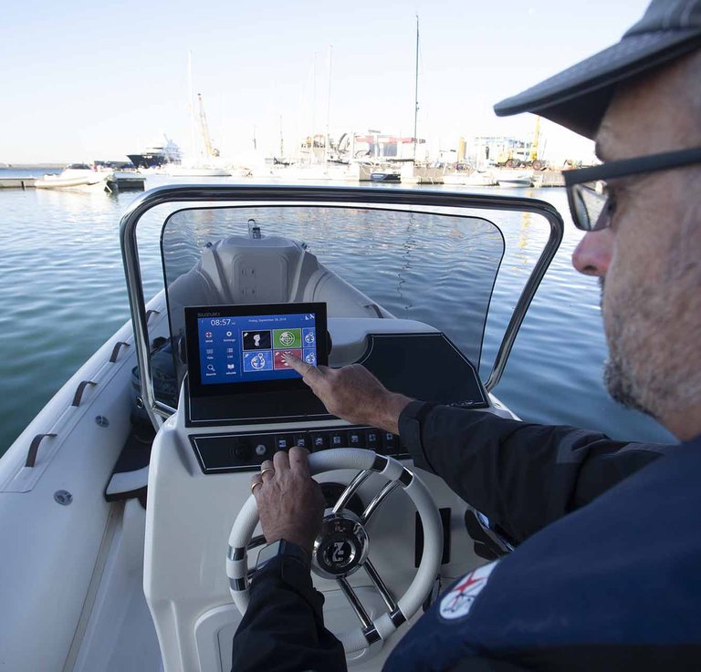Suzuki Multi Function Displays | Suzuki Marine Suzuki Multi Function Displays | Suzuki Marine